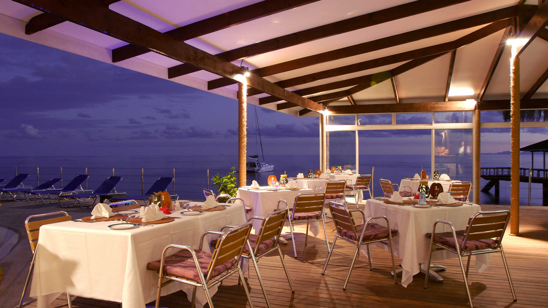 Coco de Mer Hotel – IOI Holidays KRITEKARA